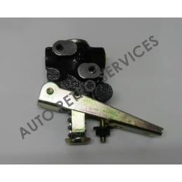 BRAKE VALVE REAR - RENAULT R14